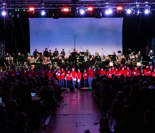 Märchenhafte Klänge und zauberhafte Darbietungen: Herbstkonzert 2023 ...